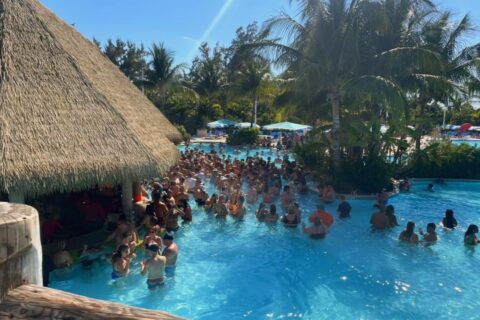 Coco Cay Beach Bahamas- 17 Best Things To Do On The Island! - ALWAYS ON ...