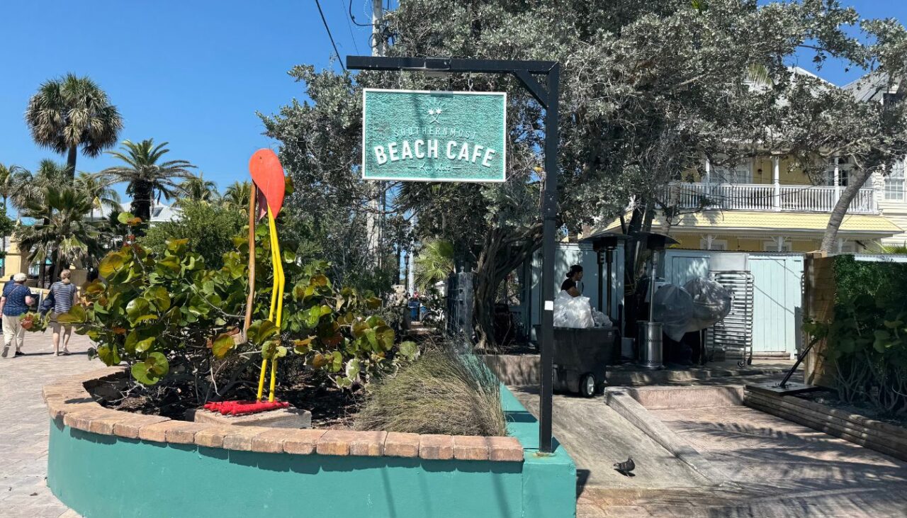 A Foodie’s Guide: 10 Amazing Restaurants To Visit In The Florida Keys ...