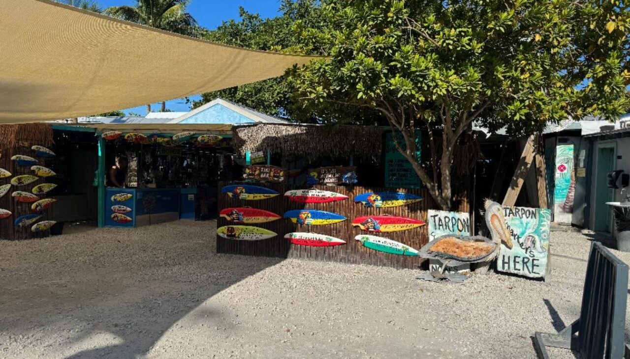 A Foodie’s Guide: 10 Amazing Restaurants To Visit In The Florida Keys ...